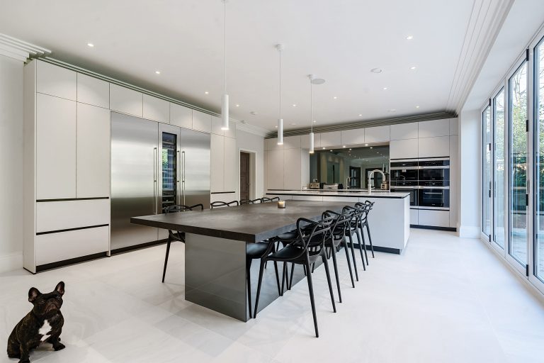 A Contemporary Kitchen with a Unique T-Shaped Island