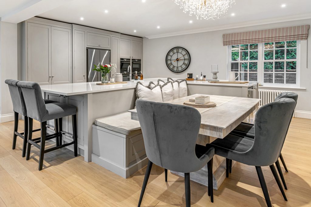 Bespoke Kitchens, Expertly Tailored for You - KCA