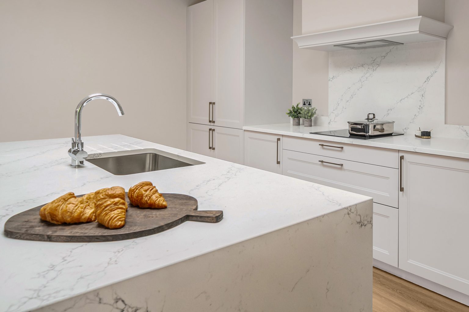 The Best Kitchen Worktops: A Comprehensive Guide by Experts